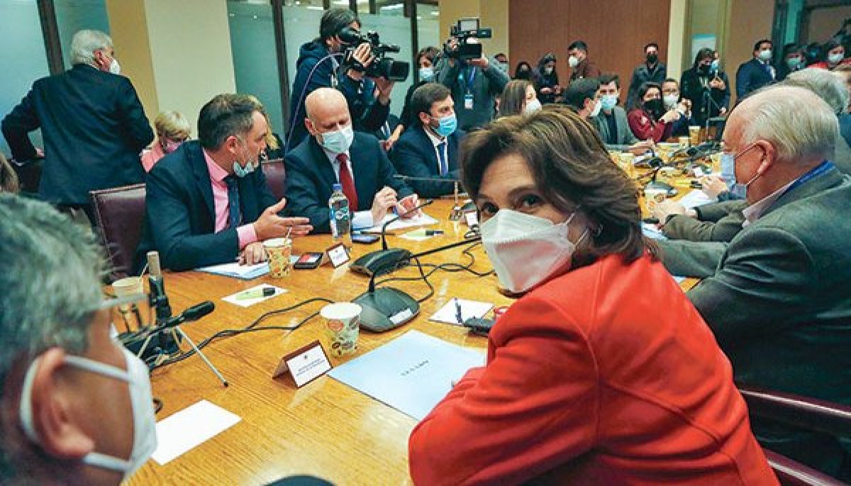 Ana Lya Uriarte debuta como ministra en el Congreso | Diario Financiero