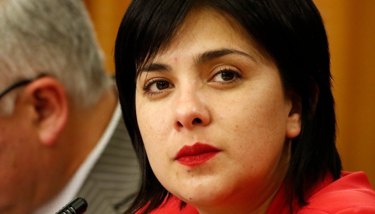 PC deja caer a Karol Cariola en la carrera por la presidencia de la ...