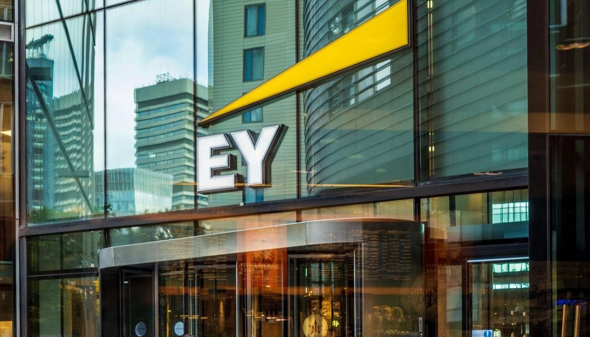 Recortes de empleo en EY | Diario Financiero