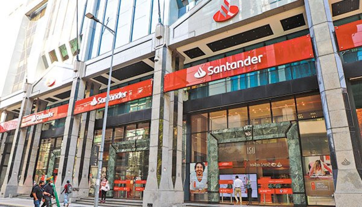 Banco Santander busca fichar a docenas de ejecutivos de Credit Suisse ...