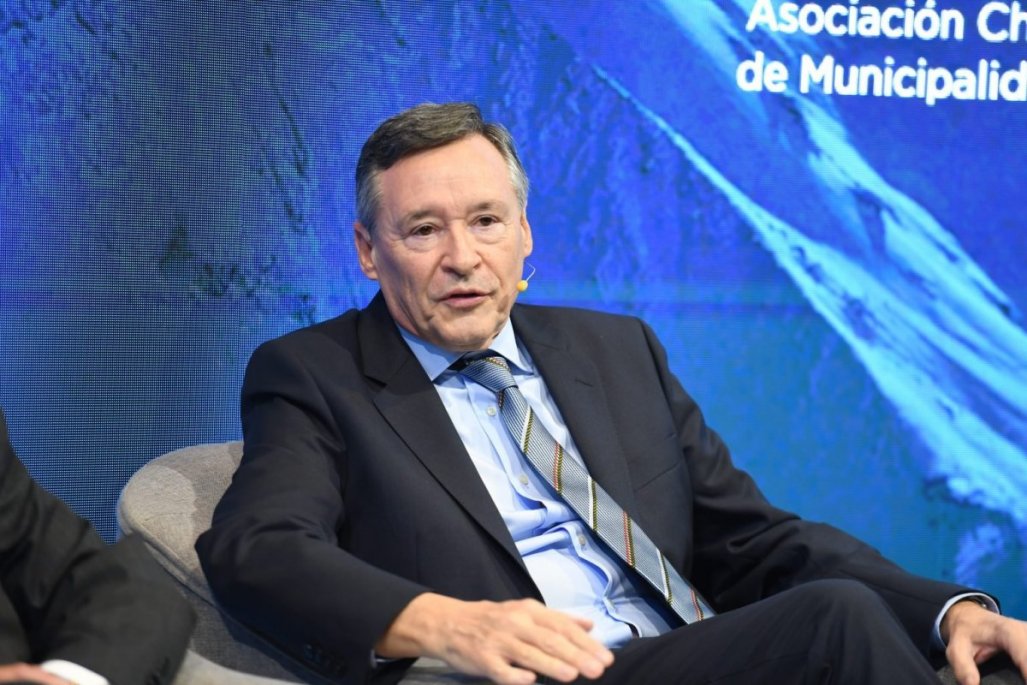 Ángel Simón lidera “La Caixa” en España | Diario Financiero