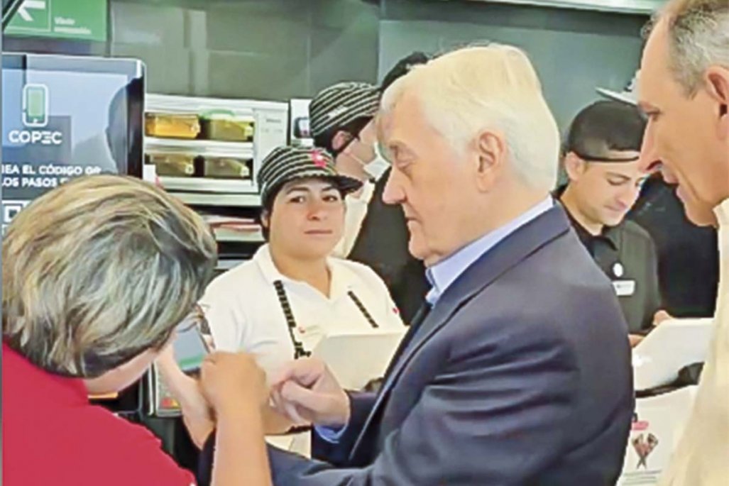 El desayuno en la Pronto Copec que protagonizó el directorio de la ...