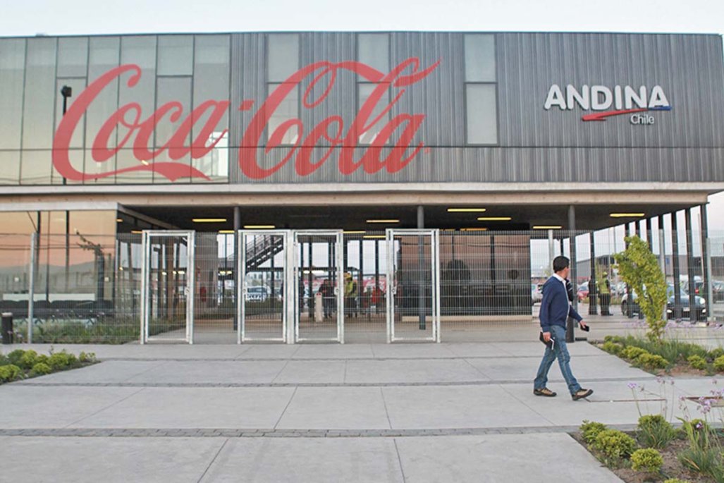 Ganancias trimestrales de Coca-Cola Andina suben fuertemente impulsadas por Argentina | Diario ...