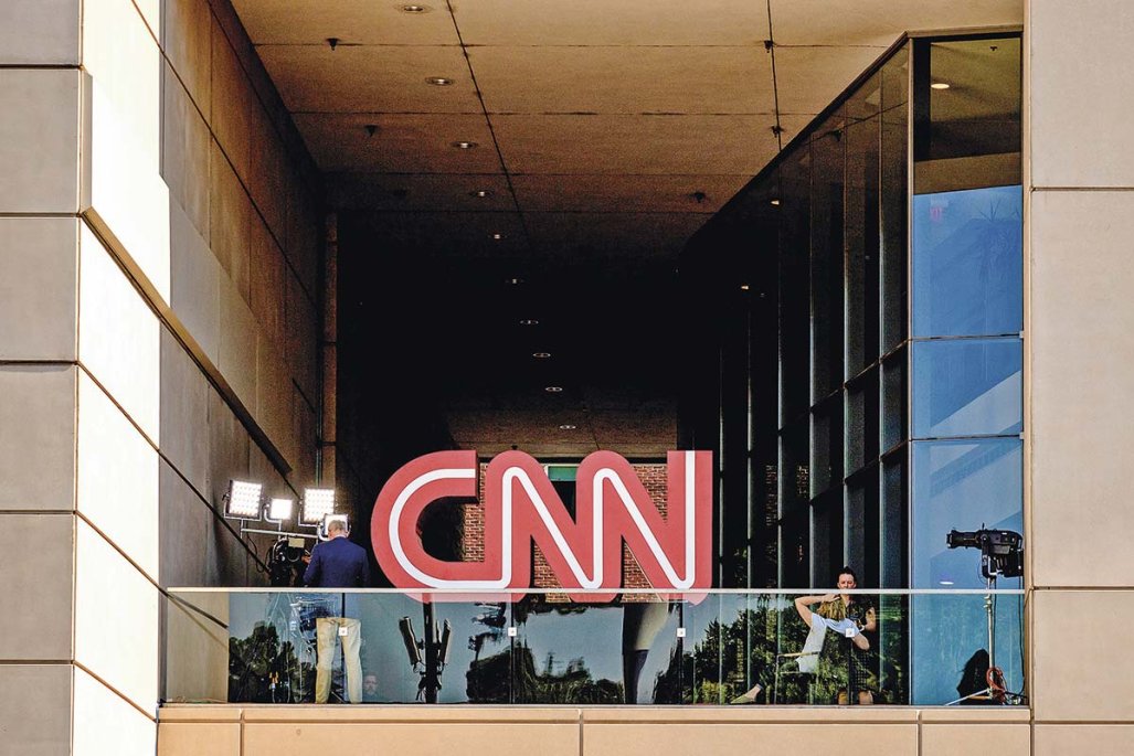 “Políticamente tóxica”: cómo CNN se convirtió en un peón en la batalla ...