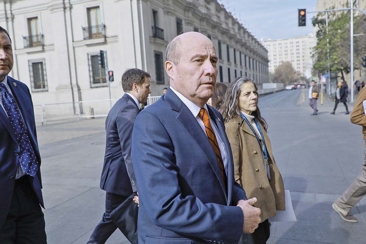 Quiroz anticipa una fuerte baja en torno a $110 en los combustibles ...